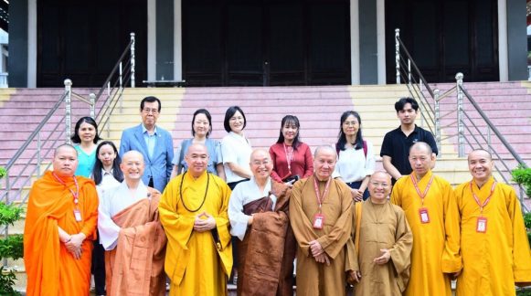 TP.HCM: Đoàn Tịnh độ Hội Phật giáo Hàn Quốc thăm Văn phòng 2 Trung ương ...